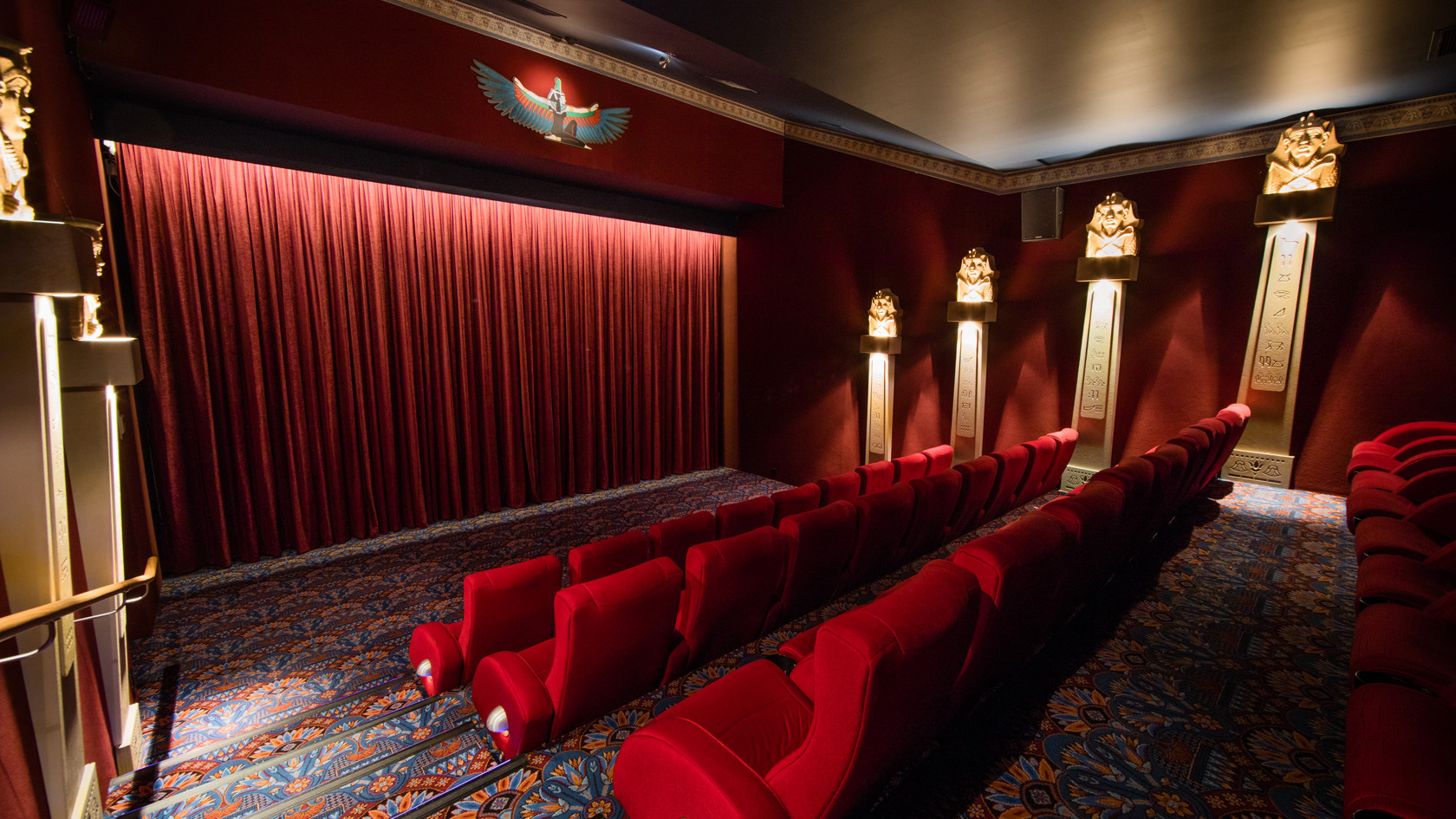 Alice Cinema | Movie Session Times & Tickets, Contacts, Prices | Flicks ...