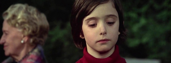 Cría Cuervos | Trailers and reviews | Flicks.co.nz