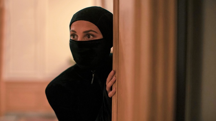 Irma Vep: Miniseries | Where to watch streaming and online in New ...